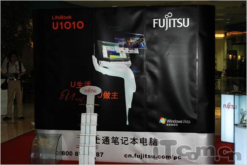 零距离接触 富士通UMPC U1010体验沙龙_笔记本_科技时代_新浪网