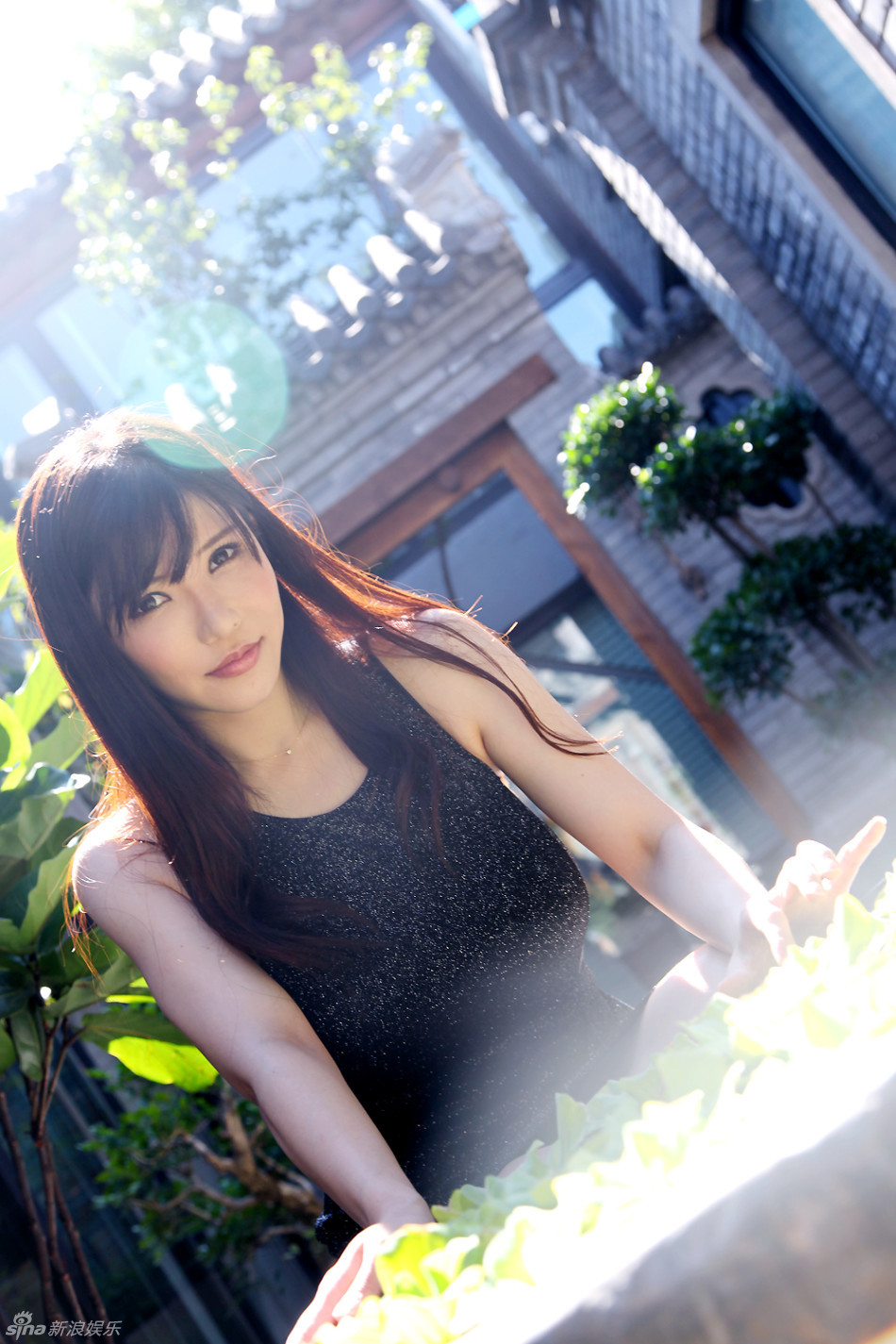 冲田杏梨肤白水嫩 K杯巨乳女优秒变小清新(22图) -6park.com