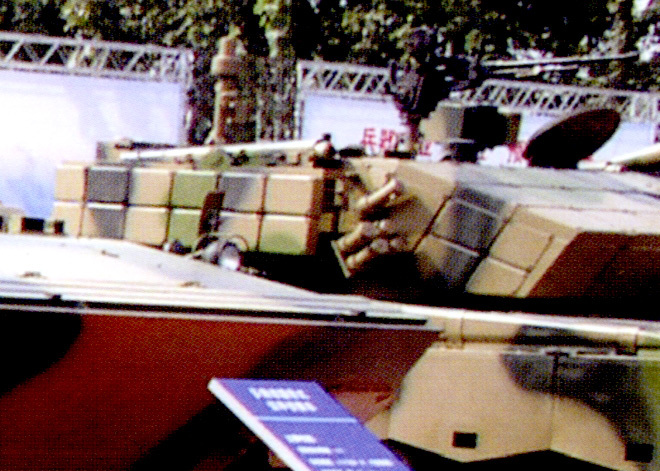 最新99A2坦克加装的附加装甲_新浪图集_新浪网