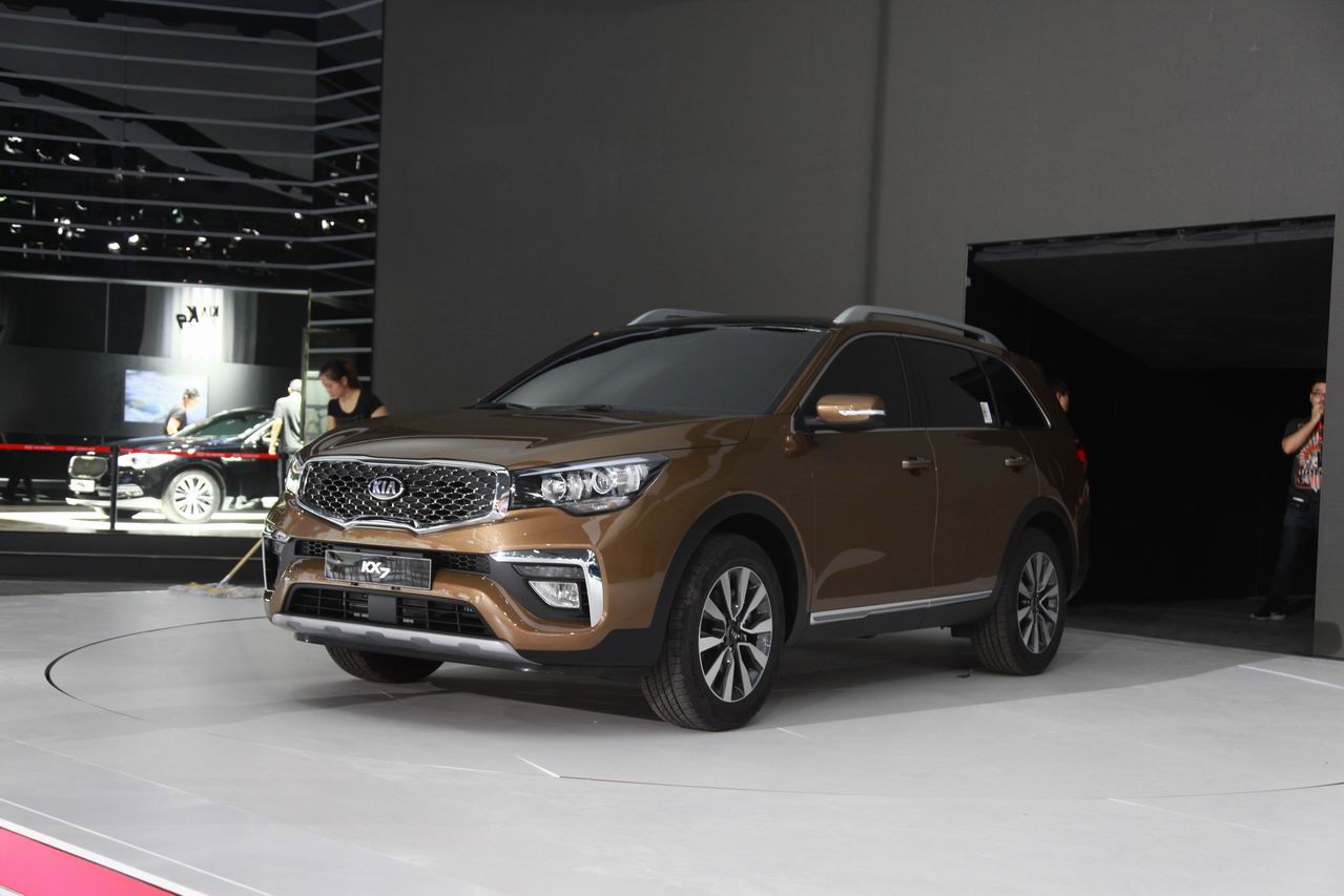 【起亚2017款起亚KX7 2.0T DLX自动四驱】报价_参数_图片 – 新浪汽车