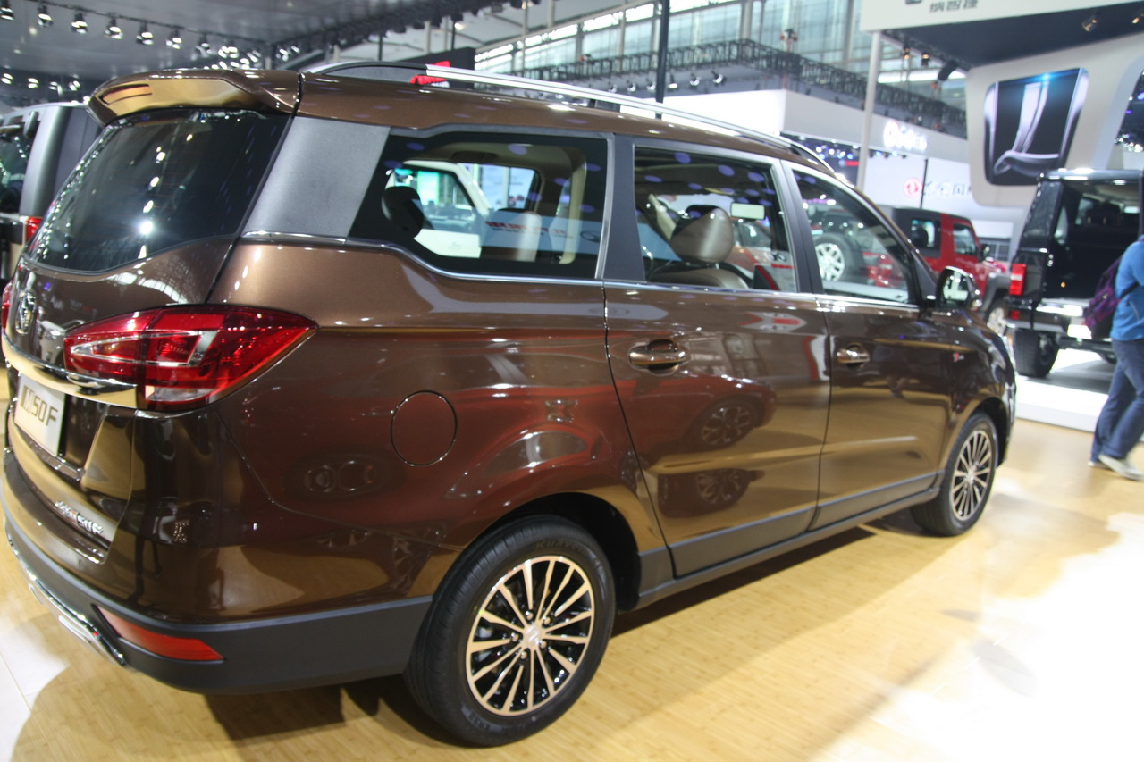 【广州车展北汽威旺M50F】2016广州车展北汽威旺M50F售价_图片及视频 - 新浪汽车