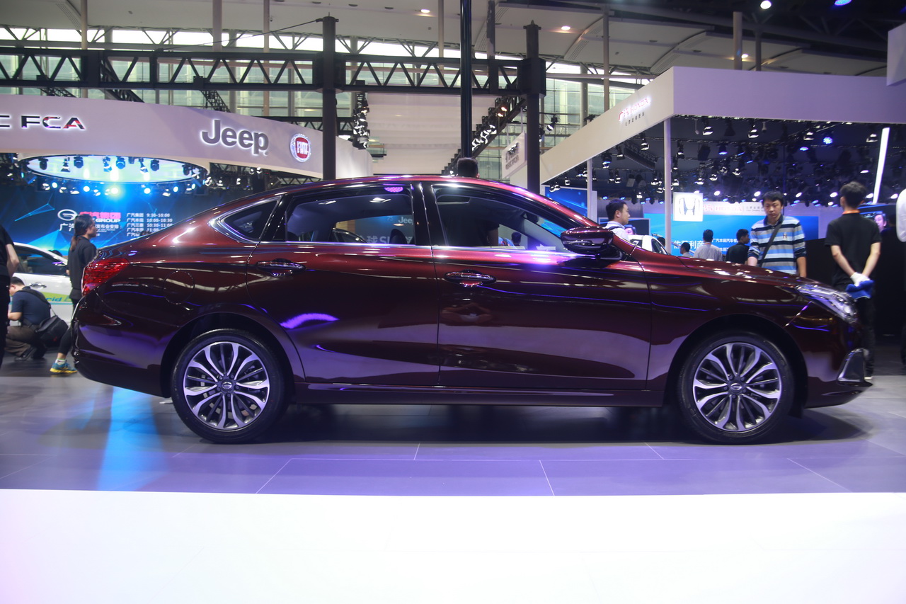 【广州车展传祺GA6 PHEV】2016广州车展传祺GA6 PHEV售价_图片及视频 - 新浪汽车