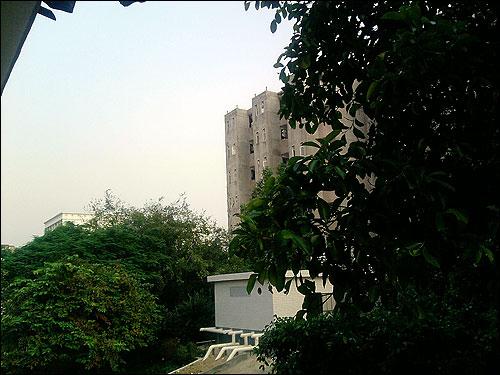 时尚MM必备 LG冰激凌手机KF350评测_手机新浪网