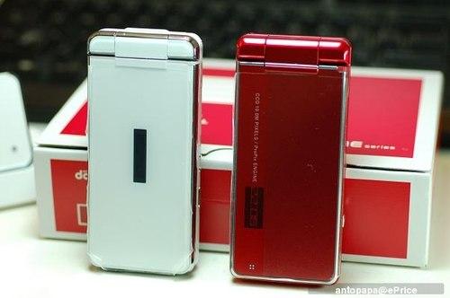 千万像素 红色版夏普SH-06A开箱图赏_手机新浪网