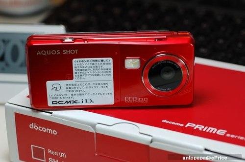 千万像素 红色版夏普SH-06A开箱图赏_手机新浪网