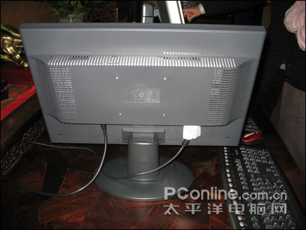 飞利浦220EW8仅2299 送微软精巧键盘_硬件_科技时代_新浪网