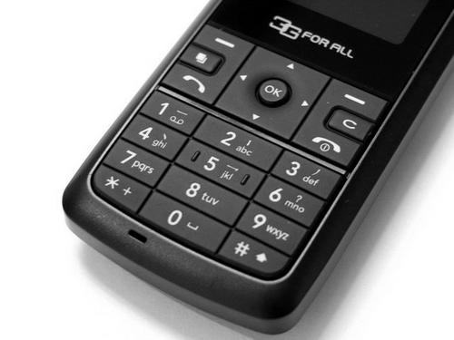 简约实用 LG直板3G新机KU250登场_手机_科技时代_新浪网