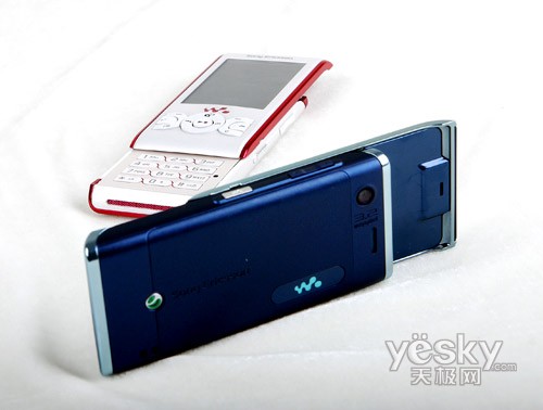 最强中端音乐手机！索尼爱立信W595C评测！_手机新浪网