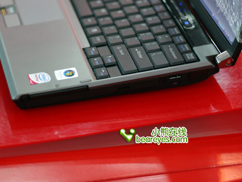 12寸轻薄商务本 富士通P8010售价9500_手机新浪网