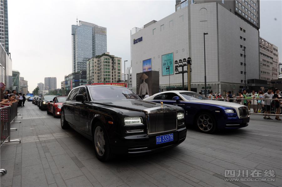 The Chinese new riches and their expensive cars – WAUTOM 中国汽车