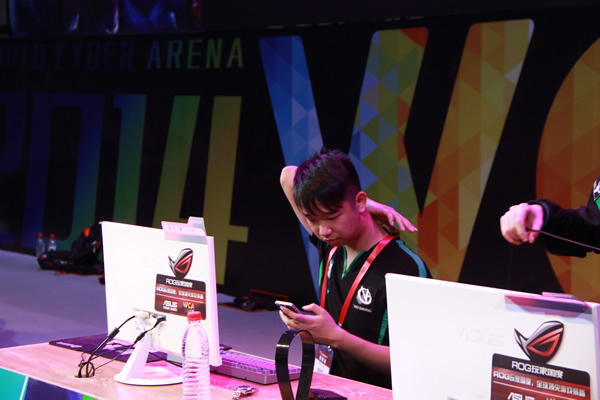 IG和VG 在WCA上演巅峰对决_新浪游戏_手机新浪网