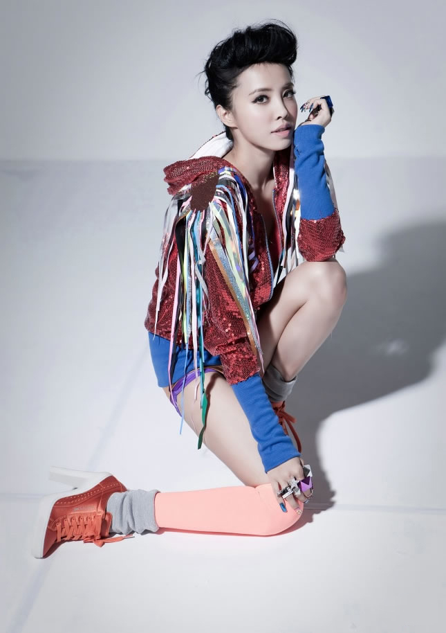 Jolin蔡依林代言手游首尝cos_新浪游戏_手机新浪网