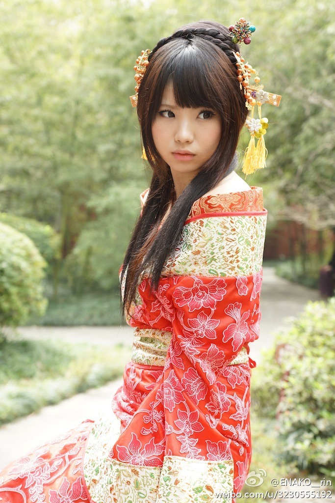 肉萌物Enako女警绝赞新扮相_新浪游戏_手机新浪网