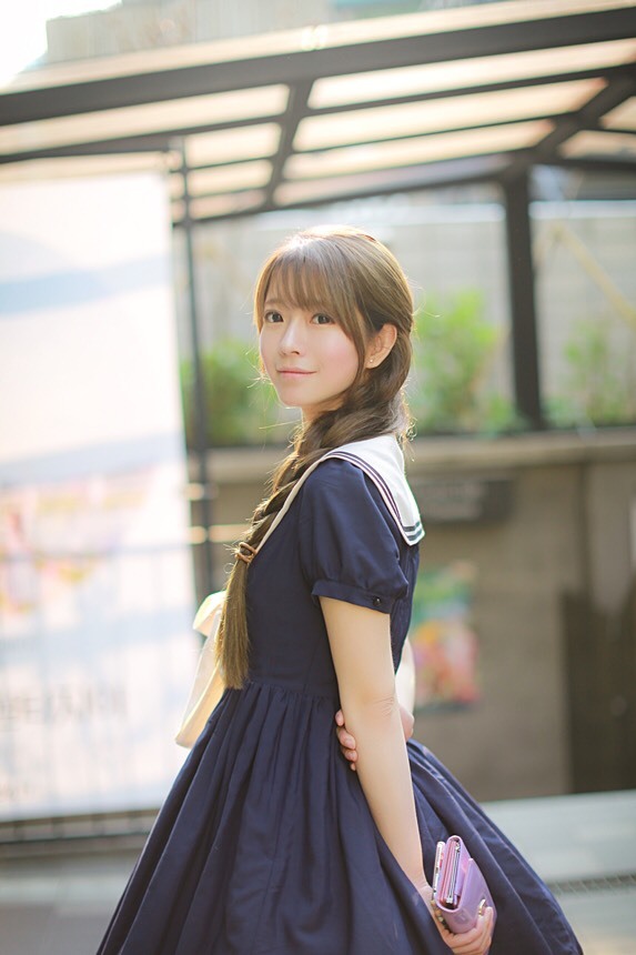 韩国第一美女Yurisa变身小魔女_新浪游戏_手机新浪网