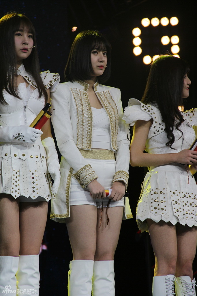 SNH48亮相TGC2015现场图集_新浪游戏_手机新浪网