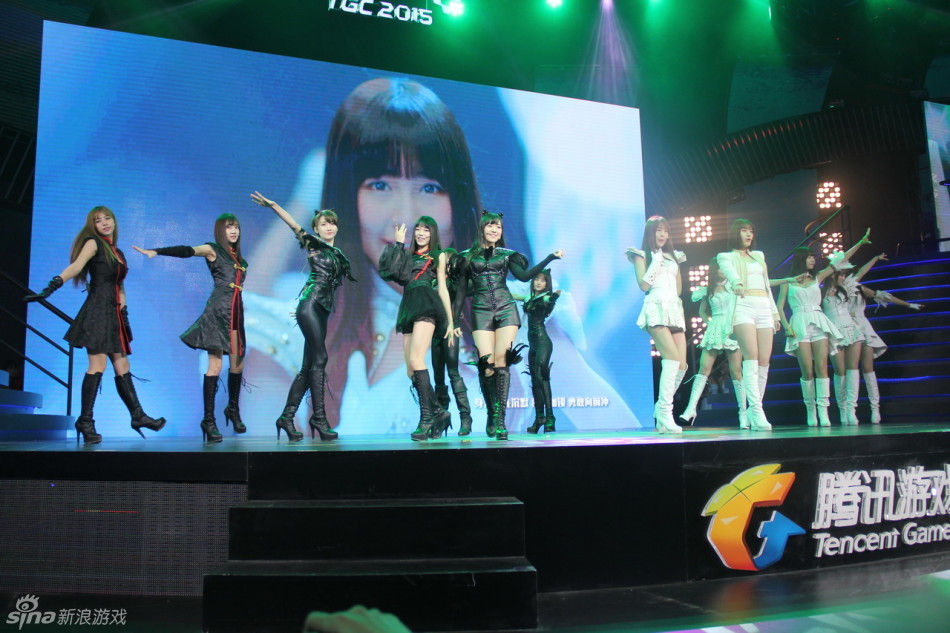 SNH48亮相TGC2015现场图集_新浪游戏_手机新浪网