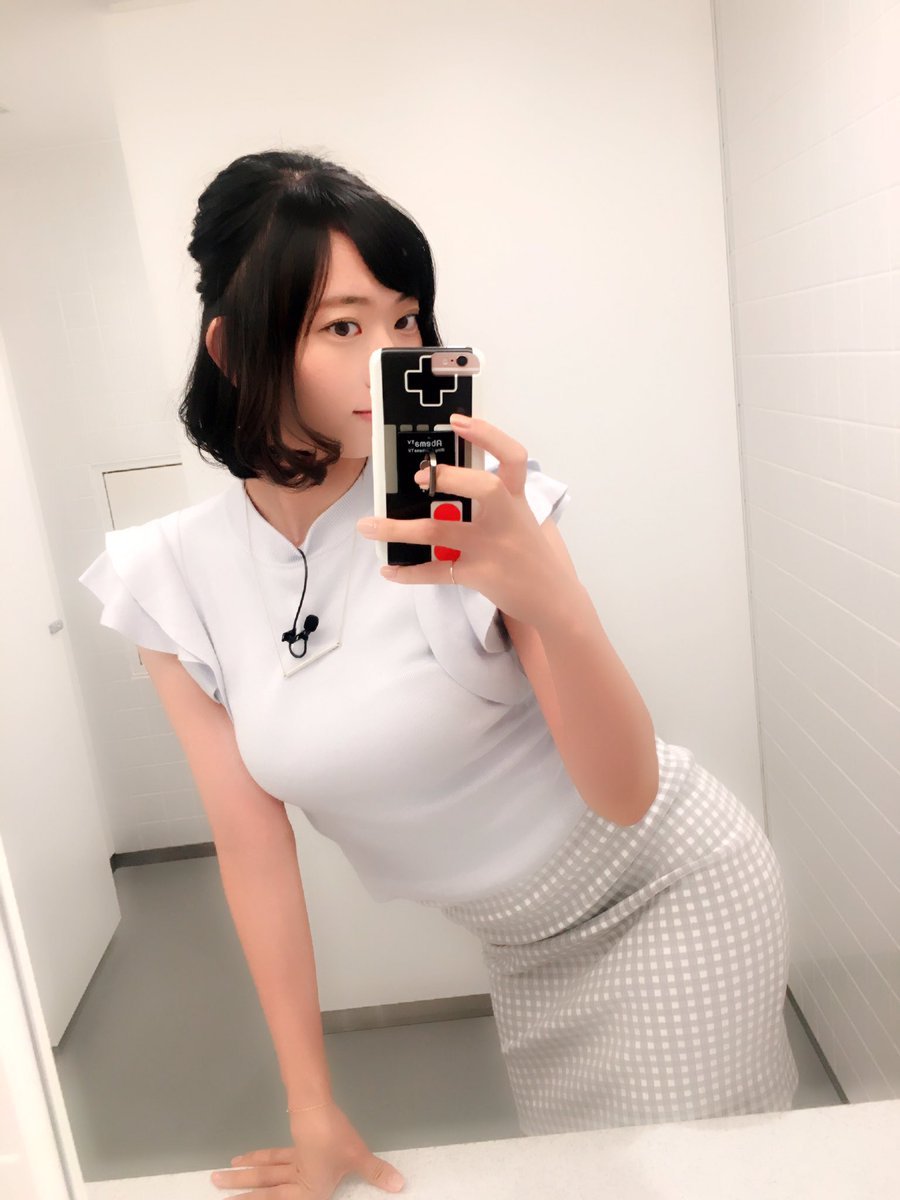 写真偶像大秀“国宝级美臀”新浪游戏手机新浪网 2498