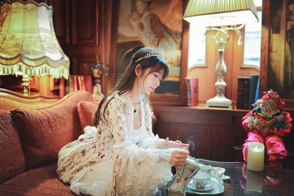 美少女Yurisa展现天籁般歌喉_新浪游戏_手机新浪网