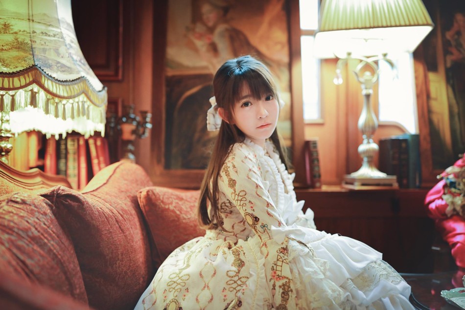 美少女Yurisa展现天籁般歌喉_新浪游戏_手机新浪网