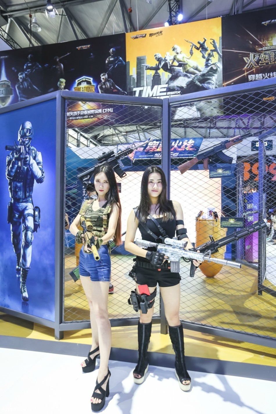2017ChinaJoy穿越火线精美cos_新浪游戏_手机新浪网