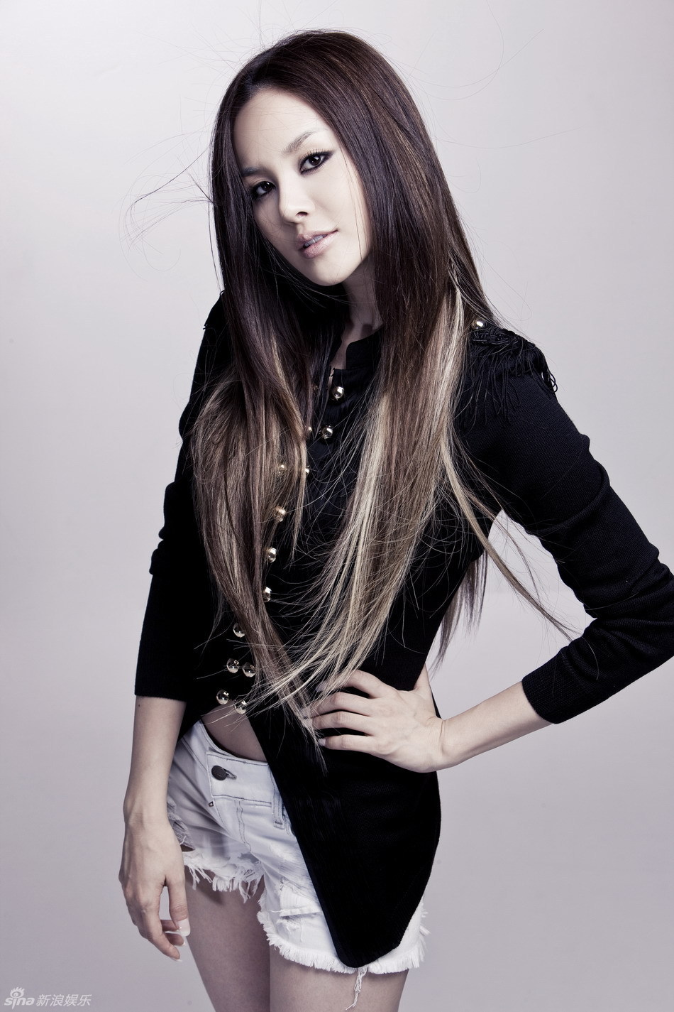 IVY新专辑内页高清写真_新浪图集_新浪网