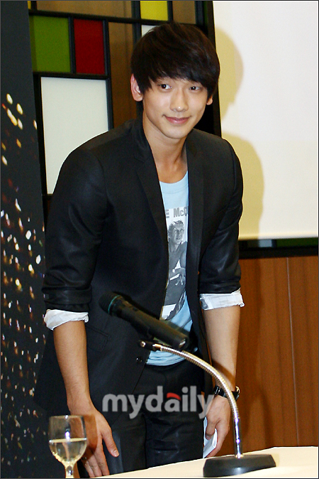 Rain出席新专辑发布会_新浪图集_新浪网