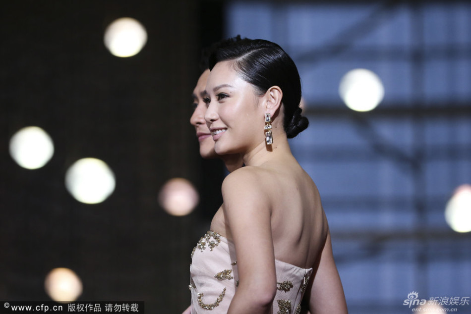 组图：徐子珊手挽黄宗泽 俊男搭美女养眼-新闻中心-温州网