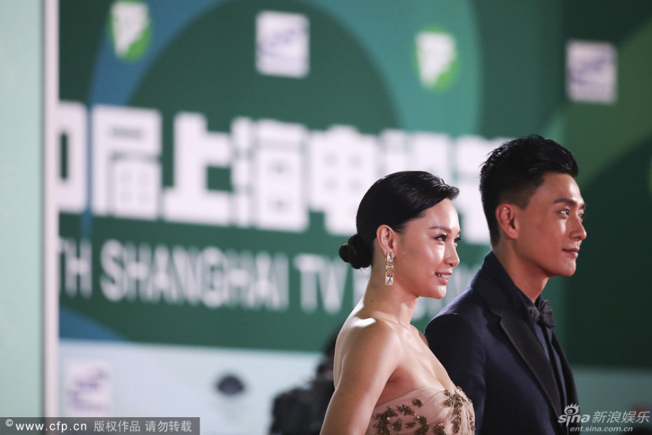 组图：徐子珊手挽黄宗泽 俊男搭美女养眼-新闻中心-温州网