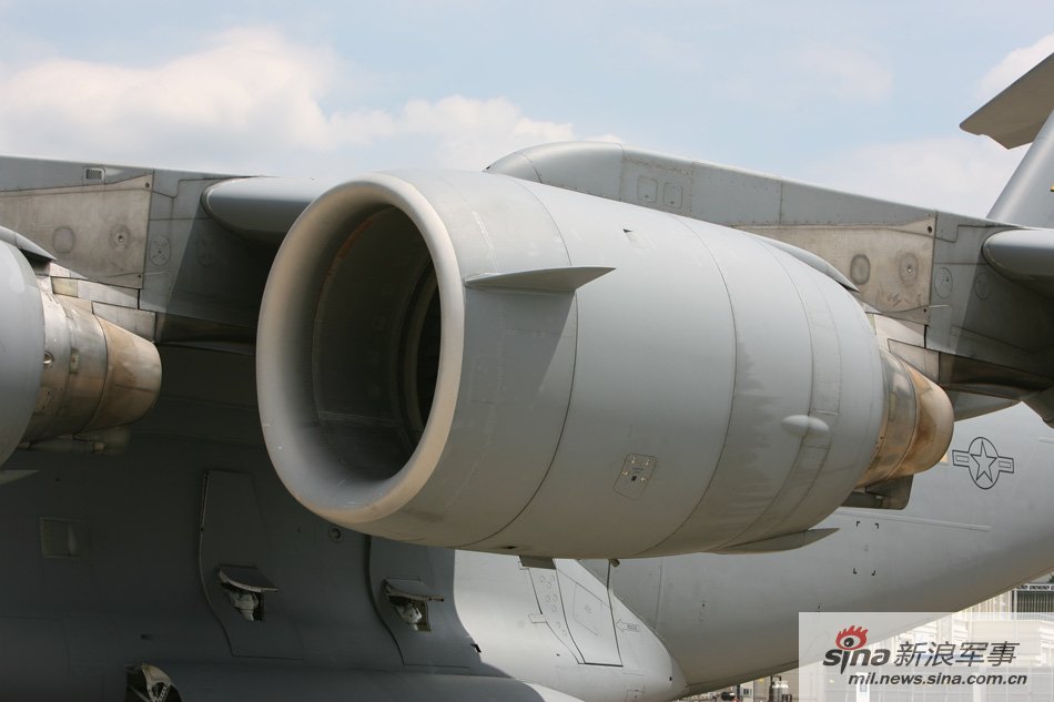 F117-PW-100涡轮风扇发动机特写_新浪图集_新浪网