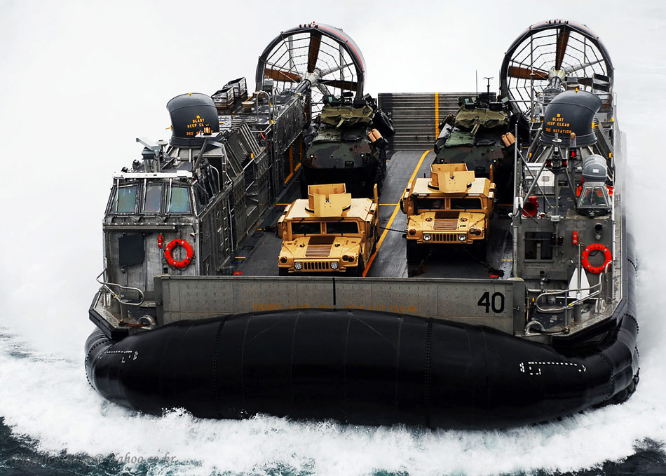 LCAC满载排水量170吨至182吨_新浪图集_新浪网