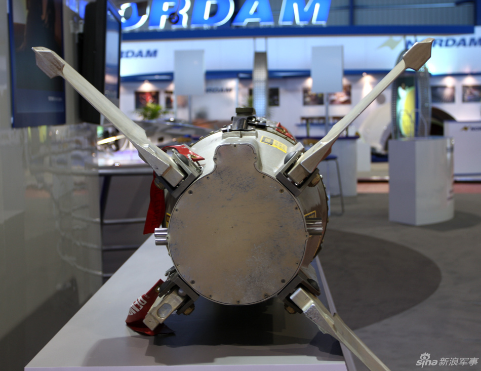 CBU-105智能型集束炸弹弹尾_新浪图集_新浪网