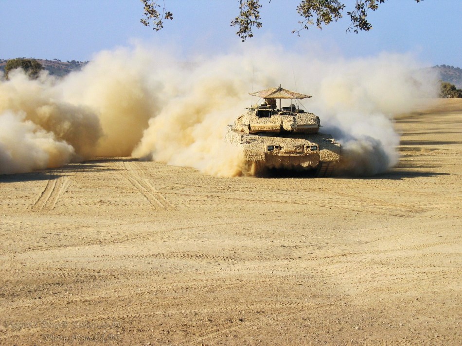 Strv 122能在1分钟内攻击六个目标命中率高达99%._新浪图集_新浪网