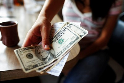 留学美国如何给小费 这门艺术你真的懂么_手机新浪网