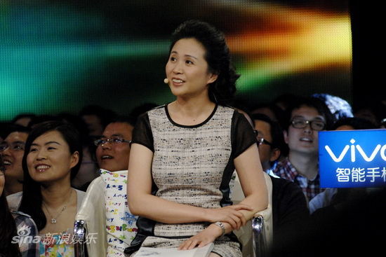 图文：《非诚勿扰》520专场 黄菡温婉知性手机新浪网