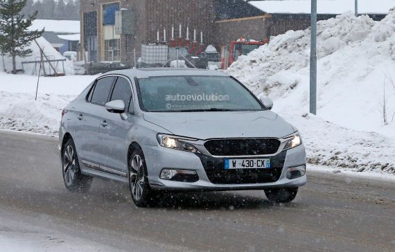 新DS 5LS四门轿车首次欧洲测试谍照曝光-手机新浪汽车