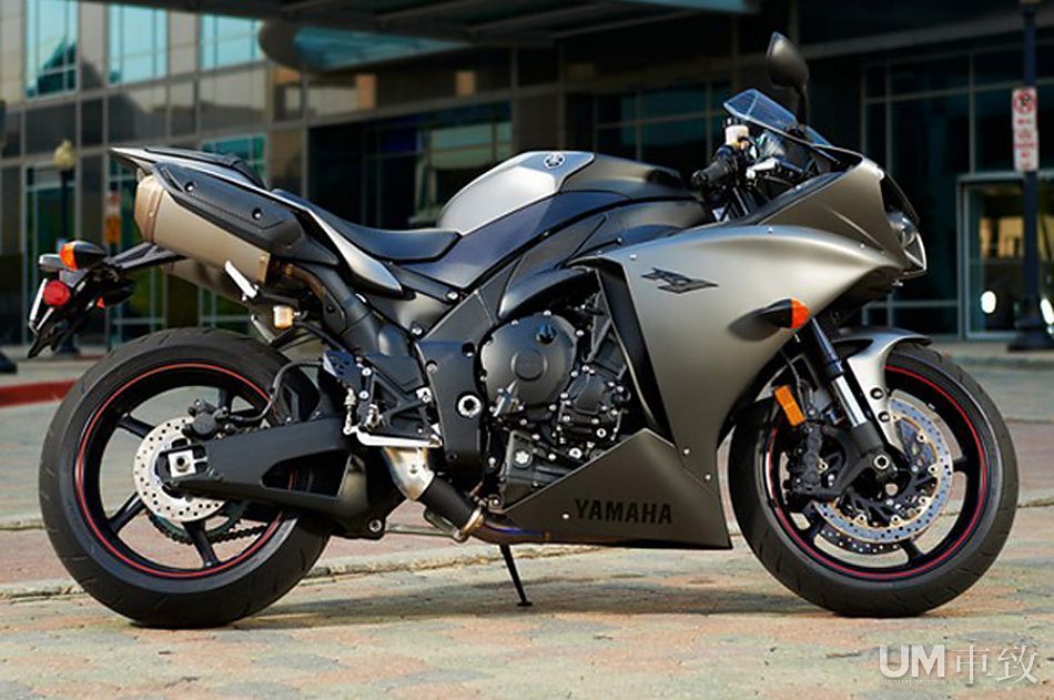 2013雅马哈YZF-R1