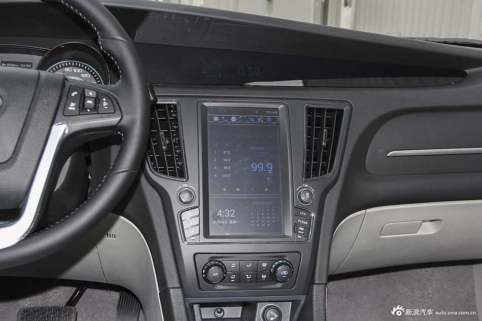 北汽EU260乐途Plus版上市 售23.99万元-手机新浪汽车